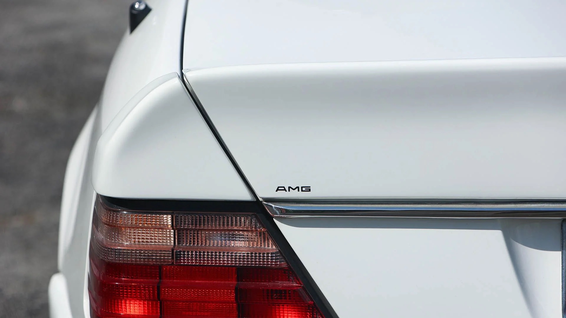 1995 Mercedes-Benz 3.2 Wide Body AMG 124 - Plush Auto