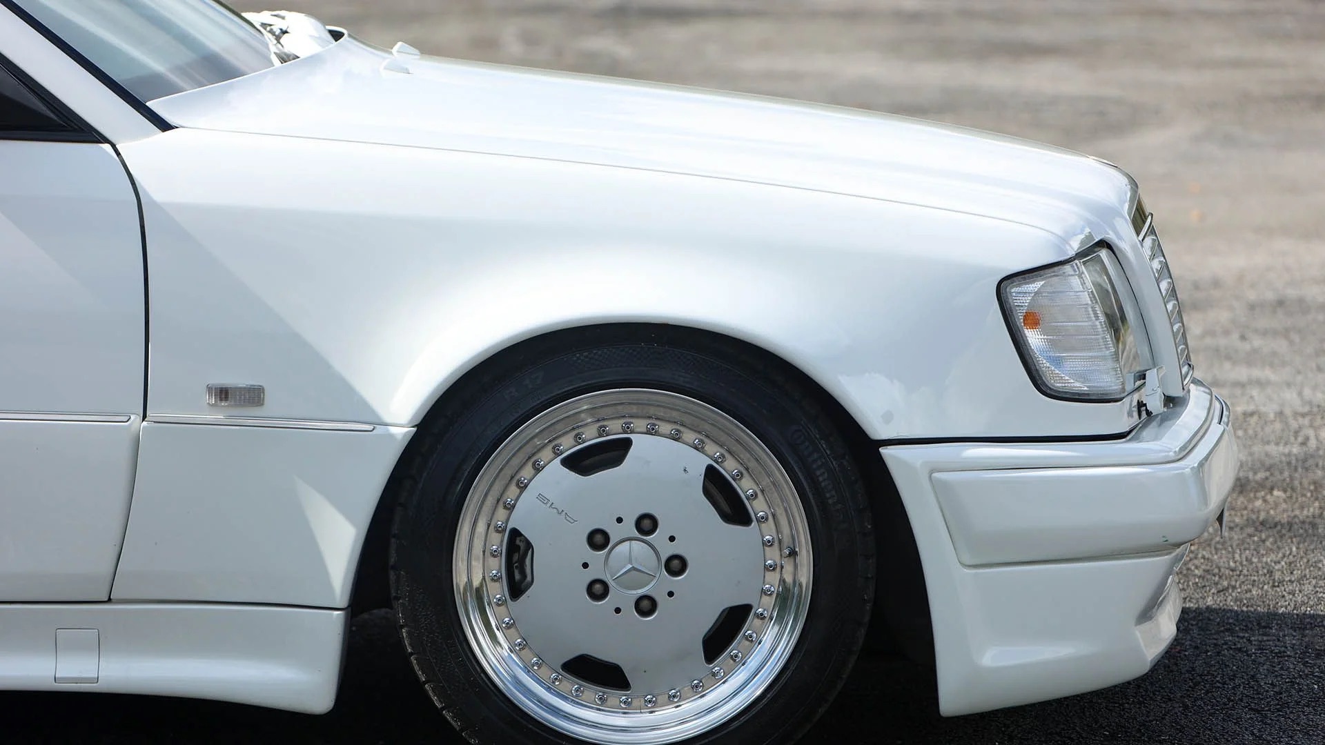 1995 Mercedes-Benz 3.2 Wide Body AMG 124 - Plush Auto