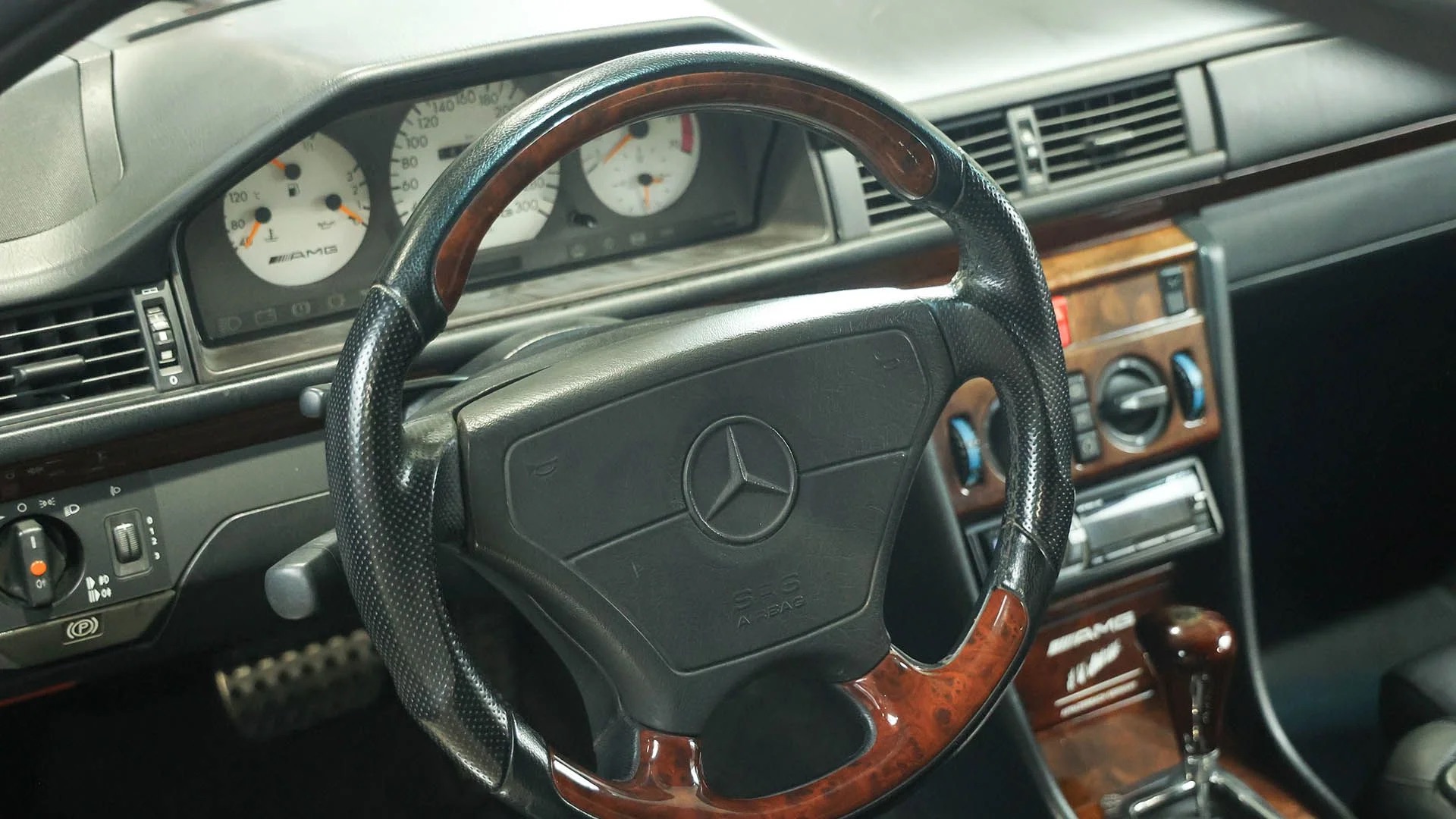 1995 Mercedes-Benz 3.2 Wide Body AMG 124 - Plush Auto
