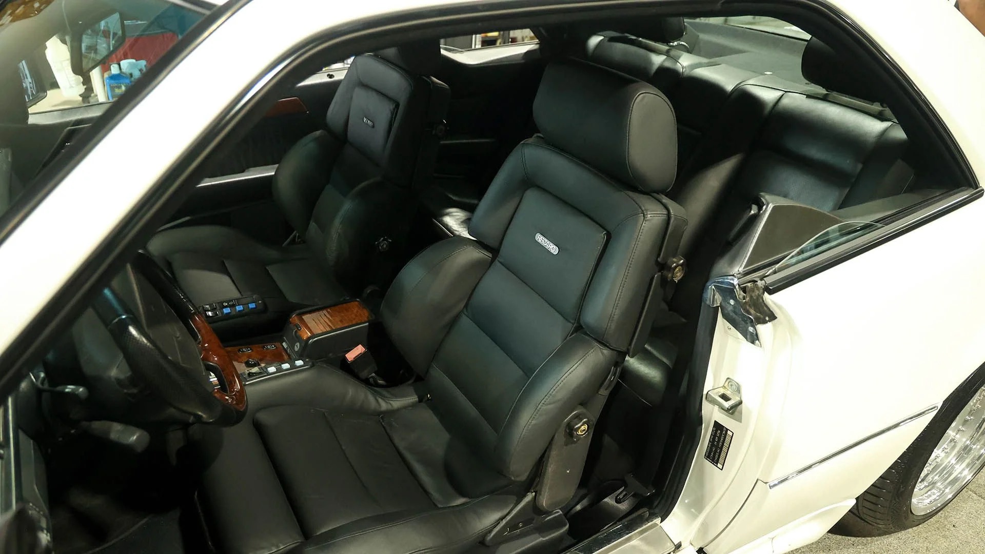 1995 Mercedes-Benz 3.2 Wide Body AMG 124 - Plush Auto