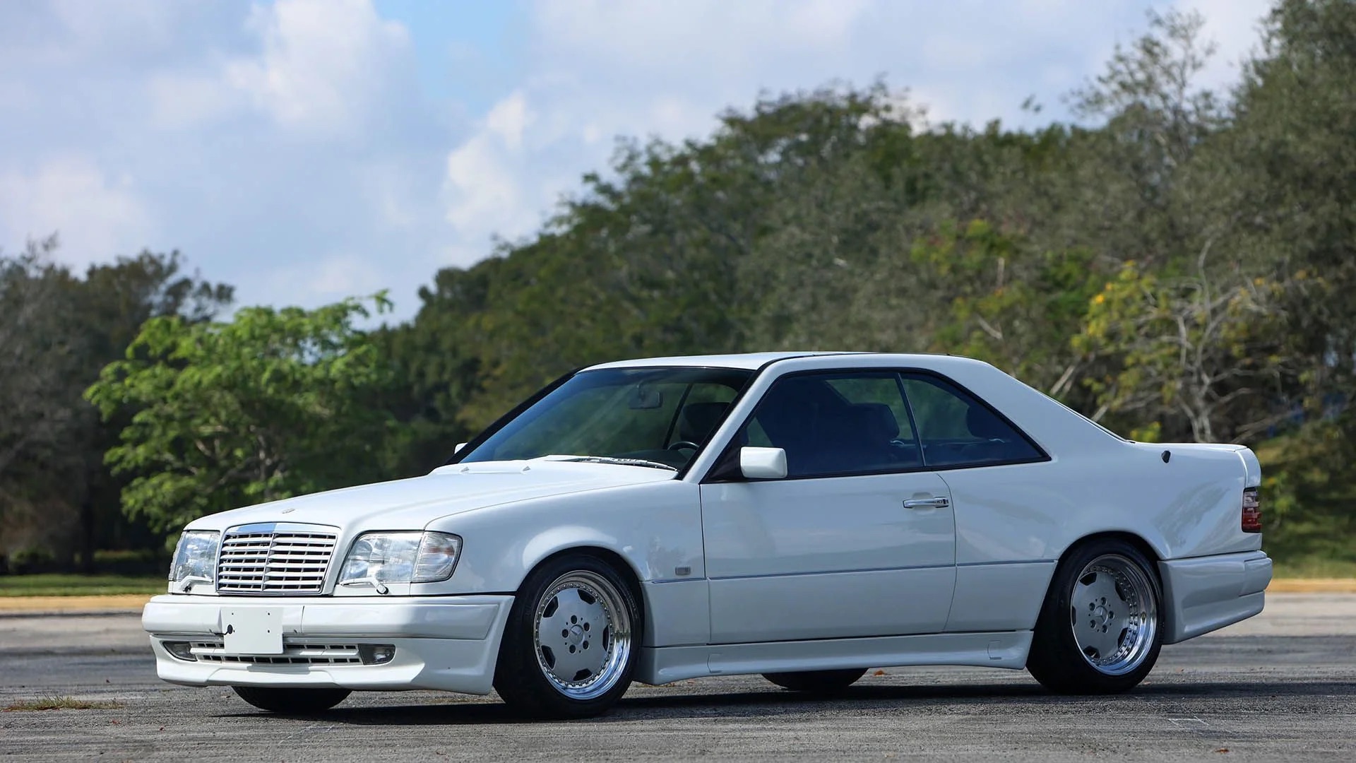 1995 Mercedes-Benz 3.2 Wide Body AMG 124 - Plush Auto